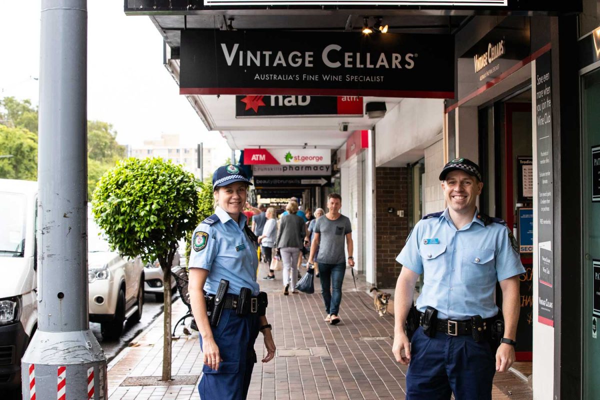 Crime Watch: Police hunt "Mosman Mullet" - Tinder user left with broken ...
