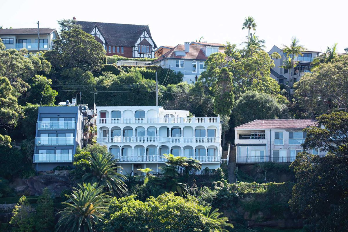 Is this Sydney’s most mind-blowing rental? See inside Seaforth’s iconic ...