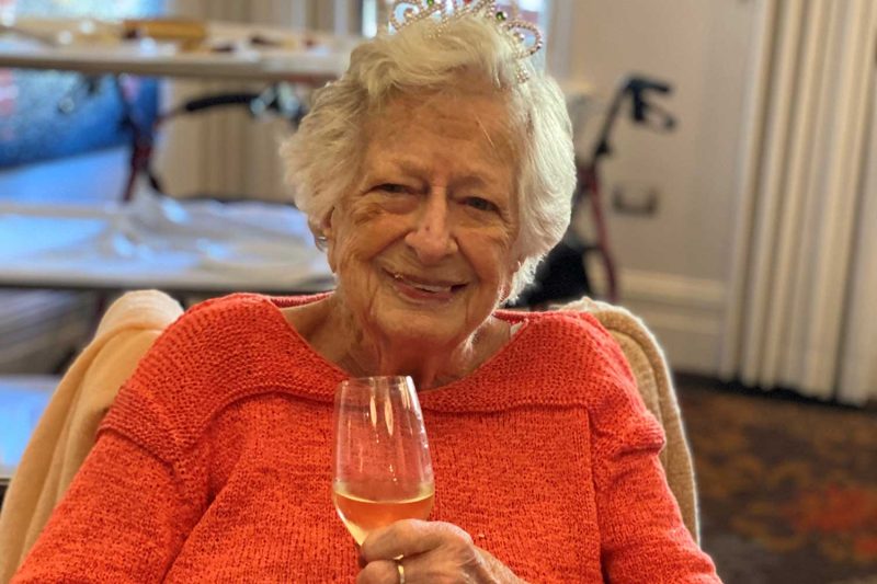 Super Centenarian! Neutral Bay's Elise Baldwin celebrates 104th ...