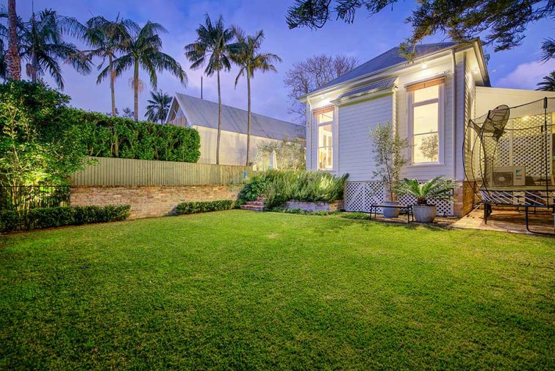 “Country Estate”: Elegant, renovated historic Mosman home built for ...