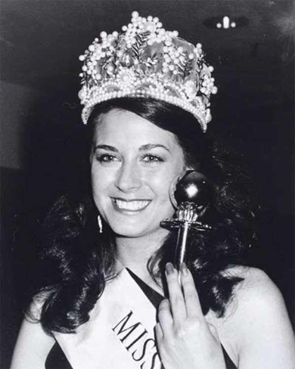 Flashback 1983: Mosman local Marianne Lewis is crowned Miss Australia ...