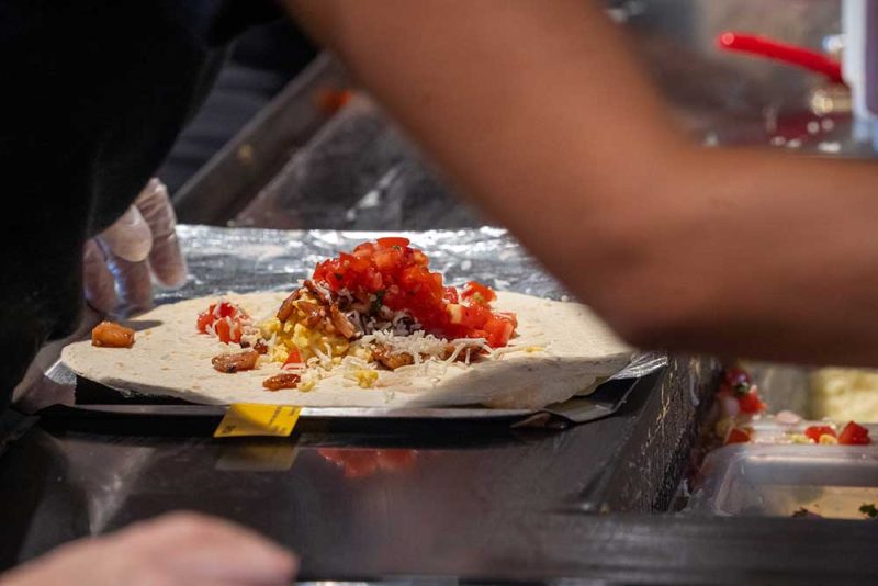 Mexican fast food chain Guzman y Gomez set to open 24-hour restaurant ...