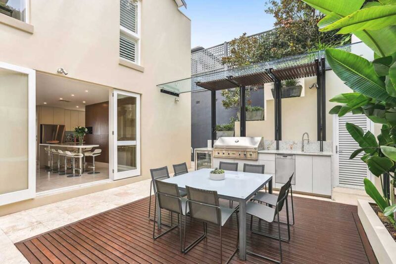 Looking for world class views? This luxury Mosman retreat is calling ...