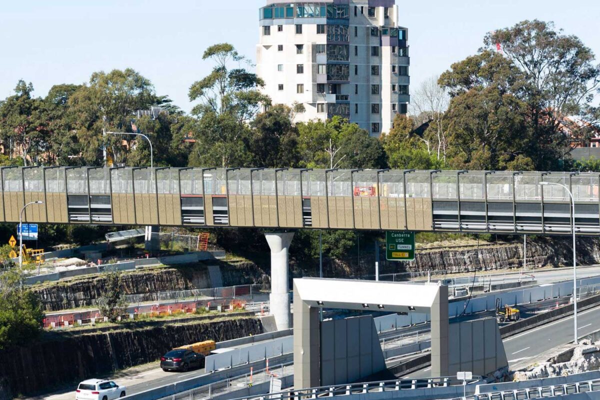 Warringah Freeway Update: Falcon St bridge opens for local pedestrians ...